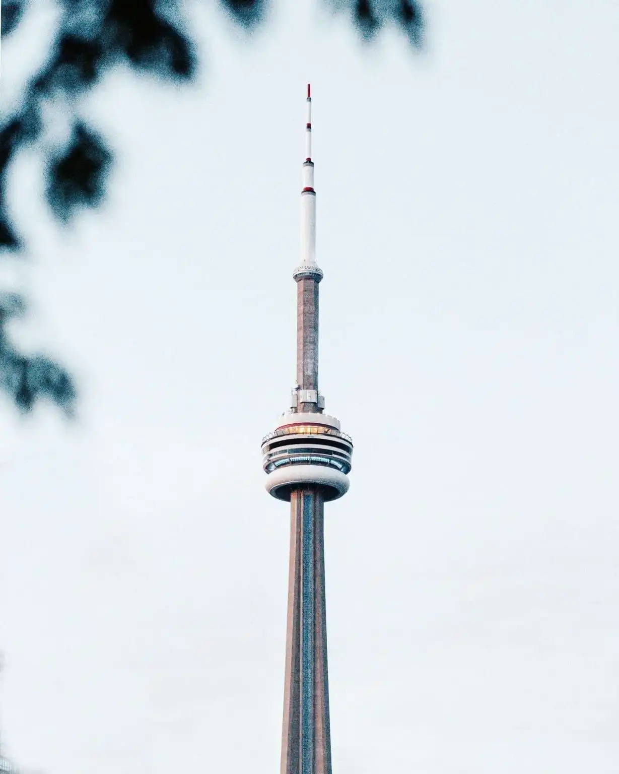 Fun Facts CN Tower: 53 Facts About CN Tower To Know It All - Icy Canada