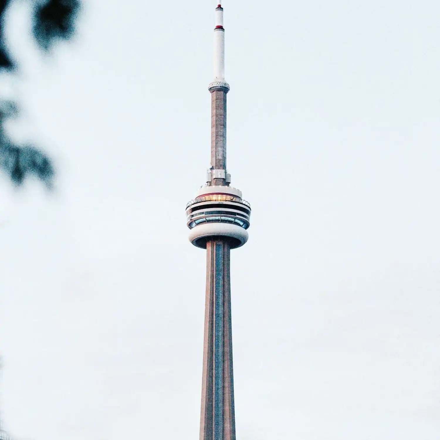 Fun Facts CN Tower: 53 Facts About CN Tower To Know It All - Icy Canada